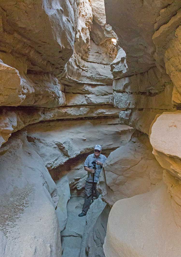 Anza-Borrego Desert State Park - The Slot Hiking Trail - DesertUSA